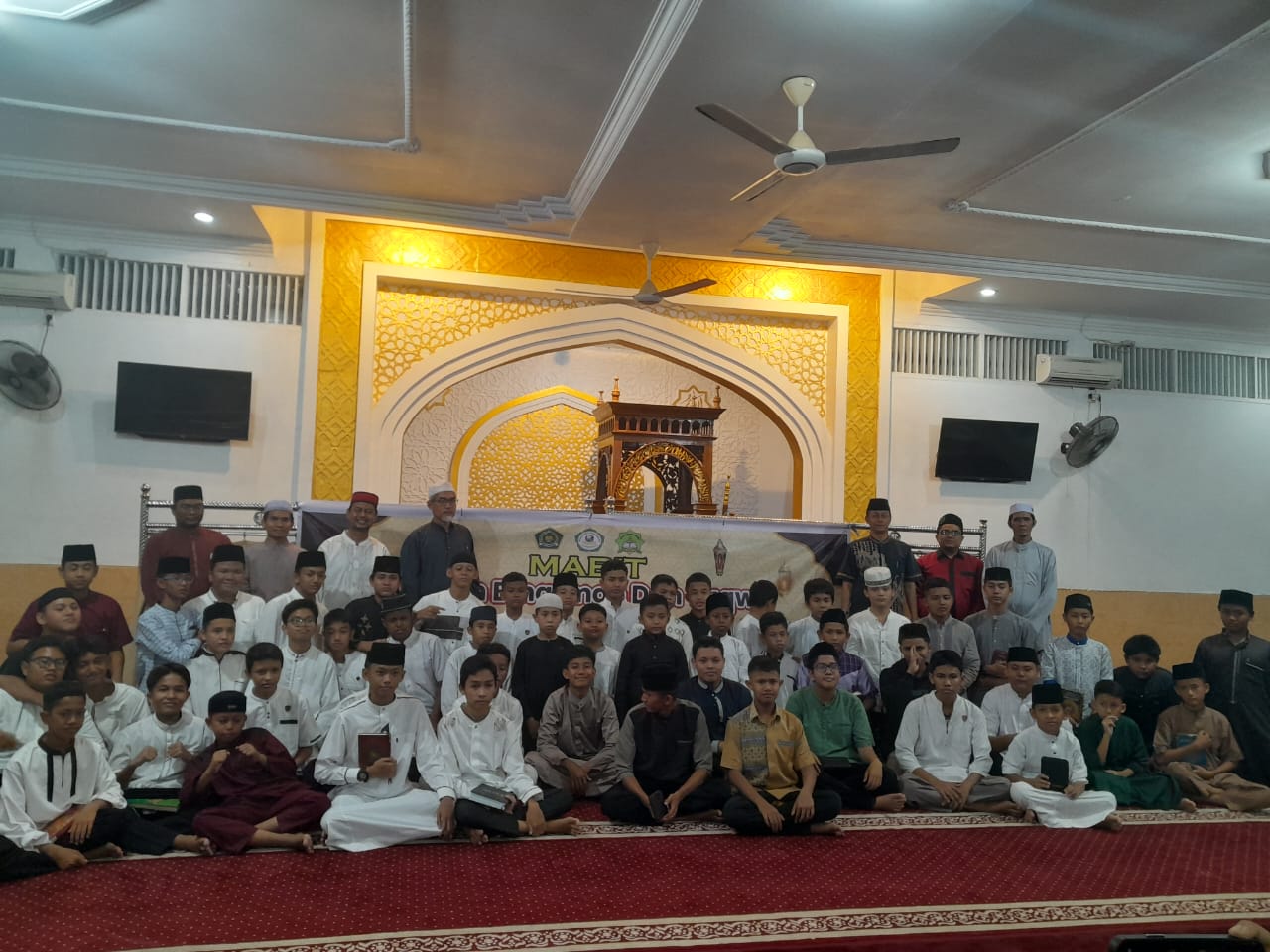 MABIT (MALAM BINA IMAN DAN TAQWA) MTsN 3 KOTA PEKANBARU PERIODE 2024/ ...